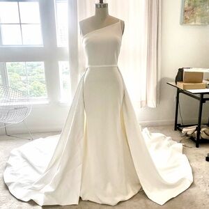 Sarah Seven | Dresses | Sarah Seven Wedding Dress With Custom ...